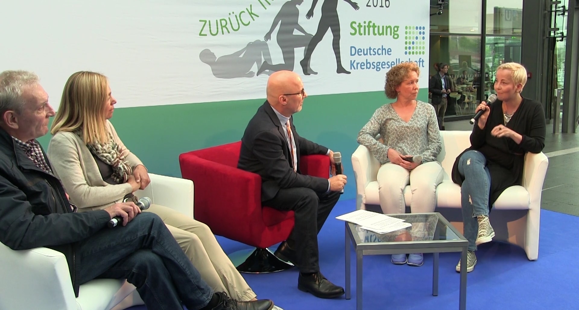 2. German Cancer Survivors Day im Berliner Hauptbahnhof ...